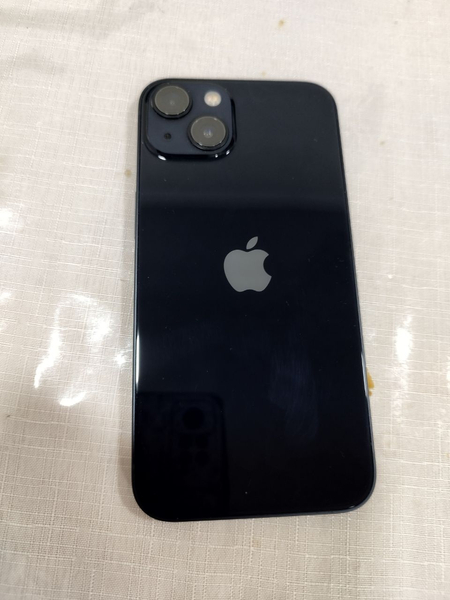 iPhone 13 .89% ideal