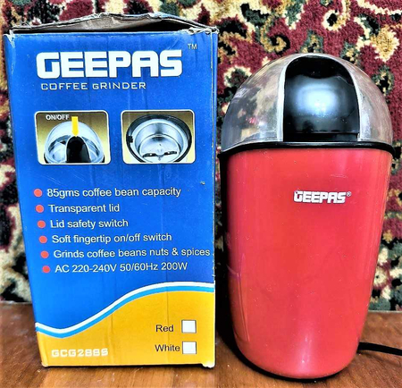 Кофемолка Geepas GCG 288S - Дешево и сердито