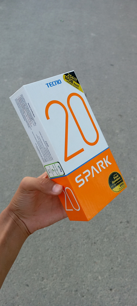 TECNO SPARK 20 8-256 ideal holat
