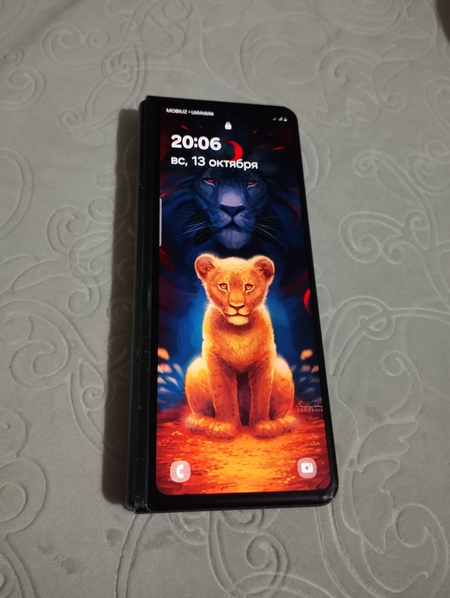Samsung Galaxy Z Fold 3