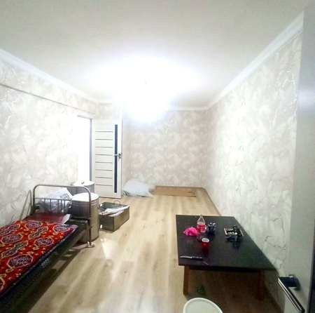 Qora Qamish 1/1 da 1/2/5 do\\\'m 2*6 balkon 42 kv uy sotiladi