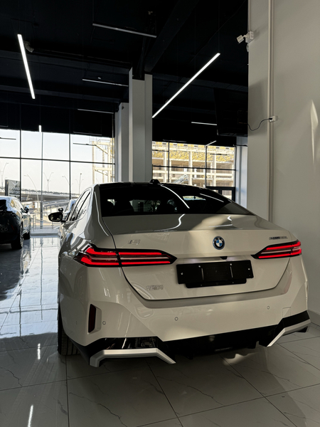 Bmw I5 eng full tayyor avtokredit