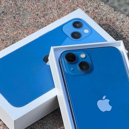 IPhone 13 синий