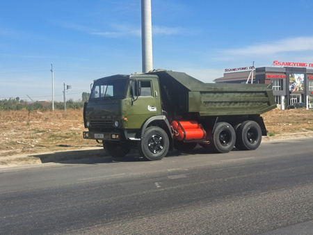 Kamaz samosval sotiladi