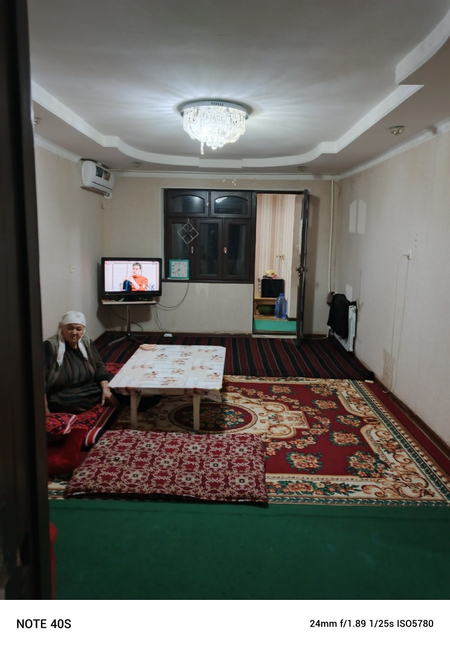 Срочно продается квартира 2пер3 яшнабадском районе на рисовым ТАНТАНА