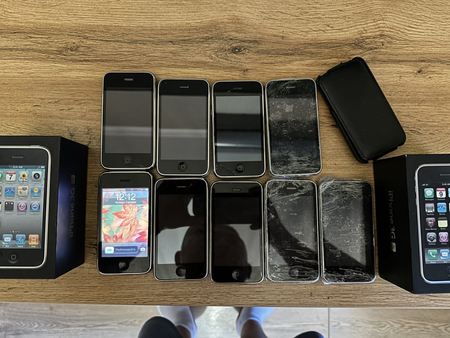 Продам колекцию iphone 3-4-5