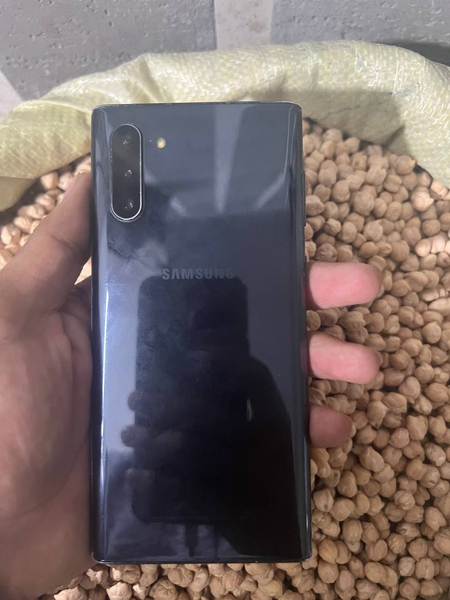 Samsung note 10 o'zi