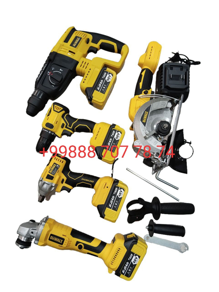DeWALT  5 видов инструментов в 1 чемодане