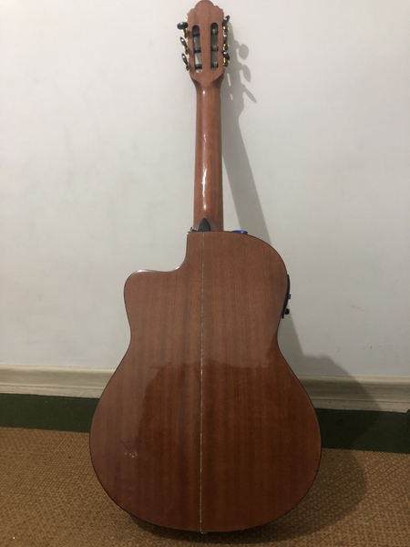 Klassik gitara “ Masterworks” narxi kelishiladi
