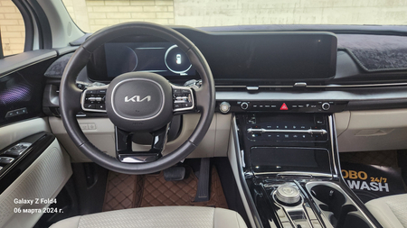 Kia Carnival full autoparking 2023