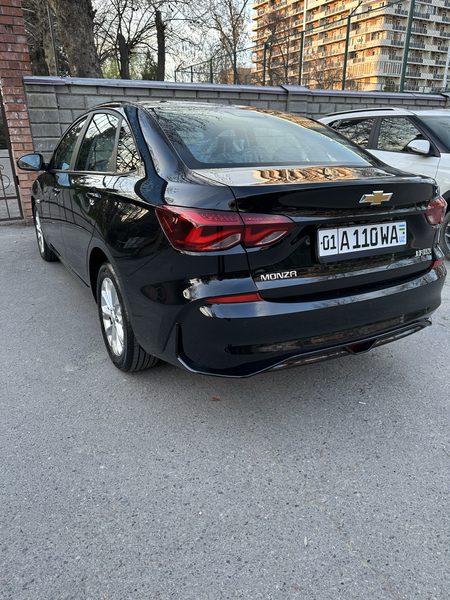 Продам Chevrolet Monza 1.5 пробег 3500км.