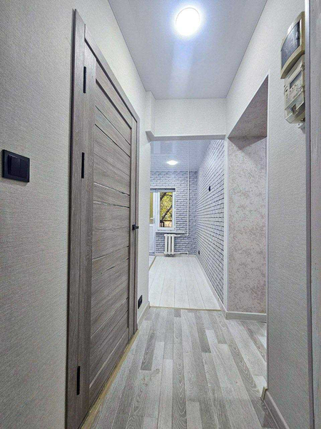 V4469 1/4/4 метро Хамза 28м2 евроремонт