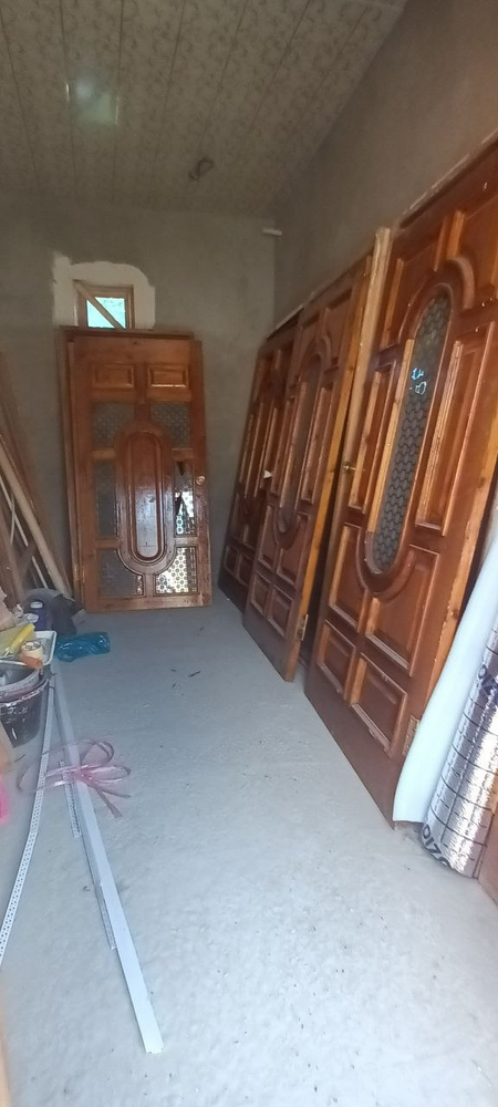 Eshiklar sotiladi
