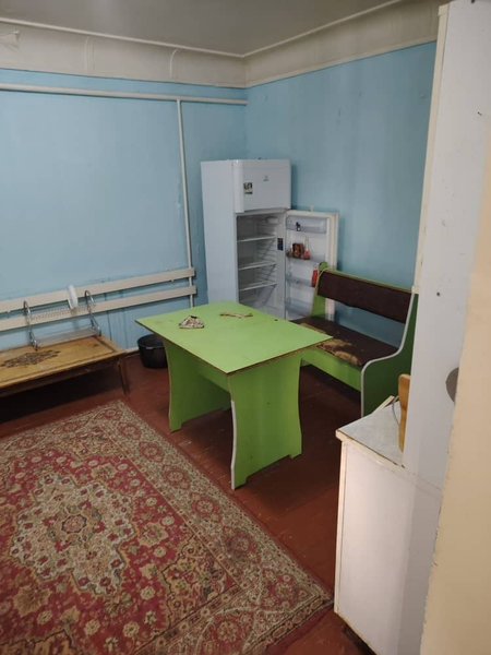Тақиятас қаласында центрда жайласқан жай сатылады
