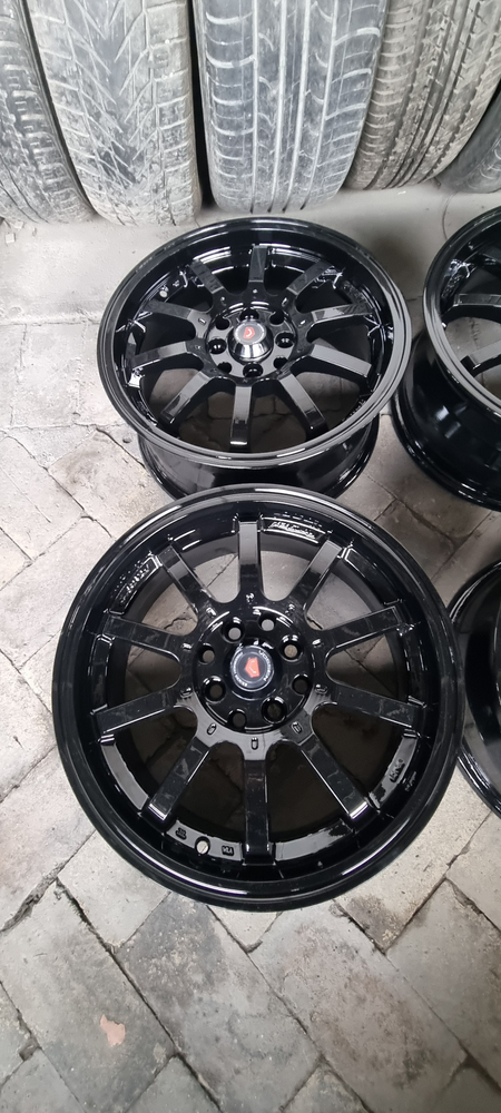 16 Sport diska sotiladi