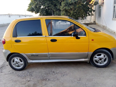 Matiz best 2009 sotiladi yoki abmen kriditi bor yaxshiroq moshinaga