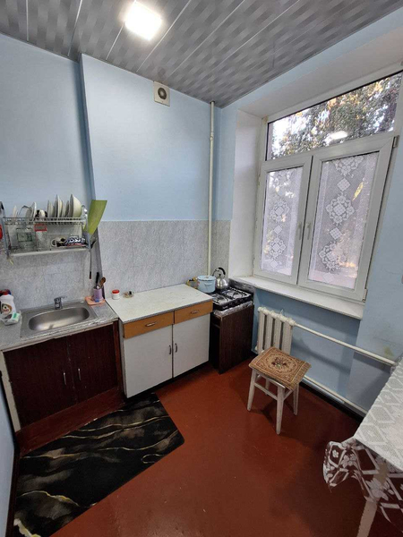 Сдаем 3-х ком квартиру на Новомосковской.3-этаж (а1703а)