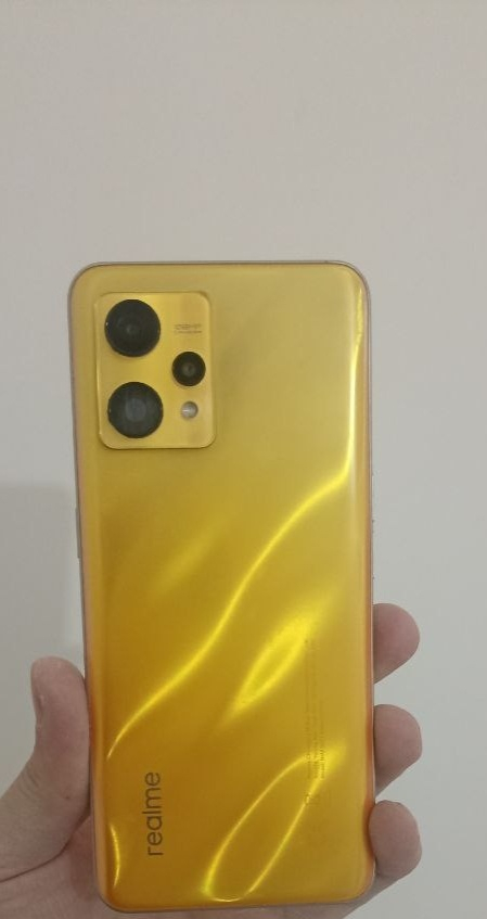 Realme 9. 128.Gbayt.108 kamera.
