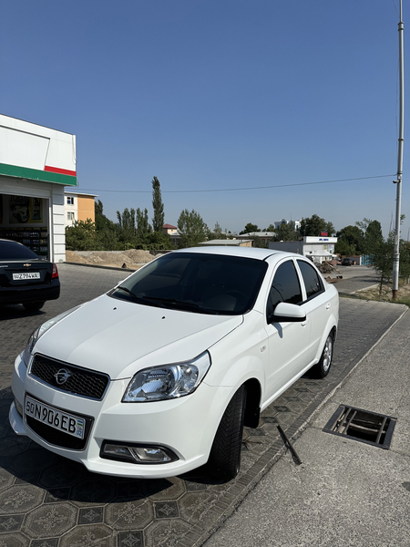 Nexia 3 r4 ravon km 57000 tozza