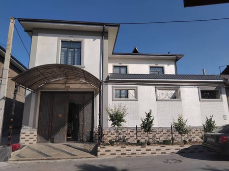 Yunusobod Bobodexqon maxallada 8 xonali Uchastka sotiladi