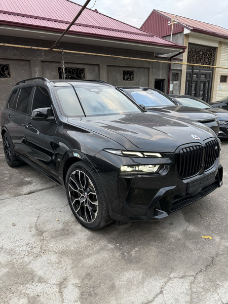 BMW X7  60i ENG FULI 2023