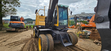 Volvo ew145b 2012 yil