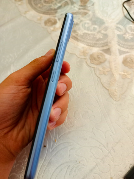 Продаётся телефон Realme C25