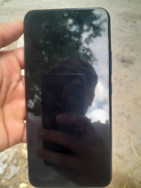 Vivo 1904 telefon