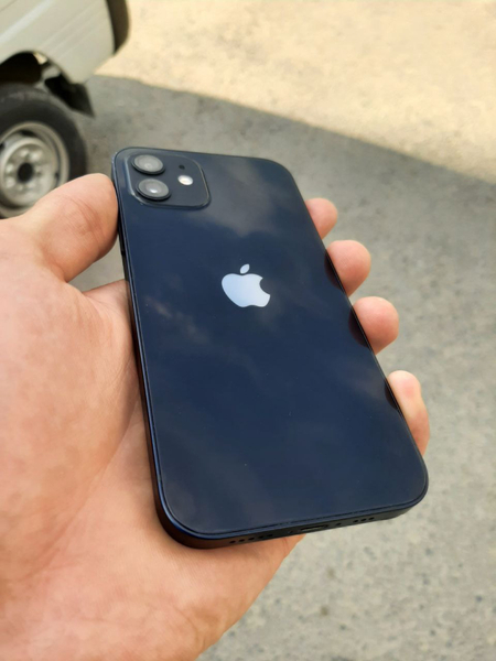 Iphone 12 sotiladi