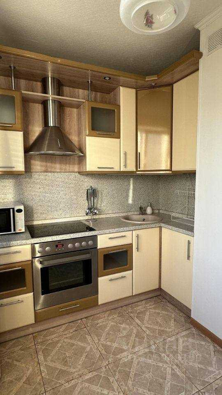 Алайский• 3-комн • 80 м² • этаж 1/4 • [ЖА:002]