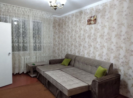 На 8 квартале Чиланзарского района продается квартира. 1/3/4