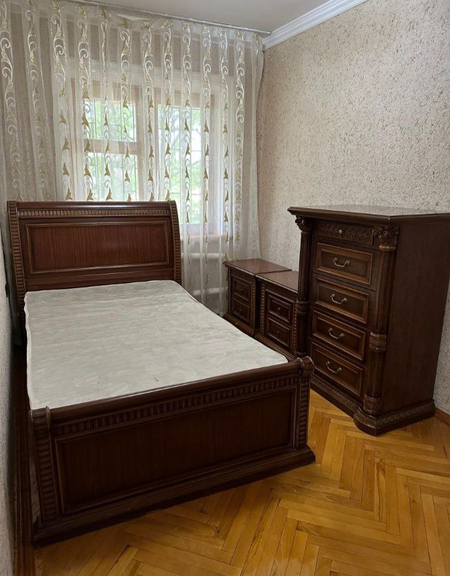 Сдается 3х комнатная квартира. Шота Руставели.