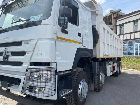 Samasval sinotruk hova Toshkentda tayyor 40toʻna SINOTRUK HOWO
40 тонн