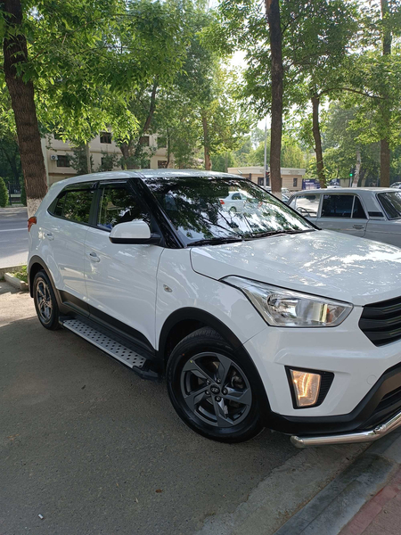 Продается автомобиль Hyundai Creta.