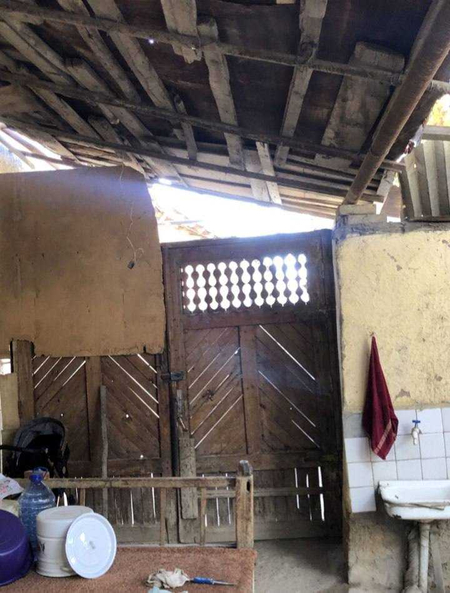 Geofizika hududida hovli sotiladi!