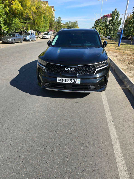 Kia Sarento 2023 Qora Sotiladi