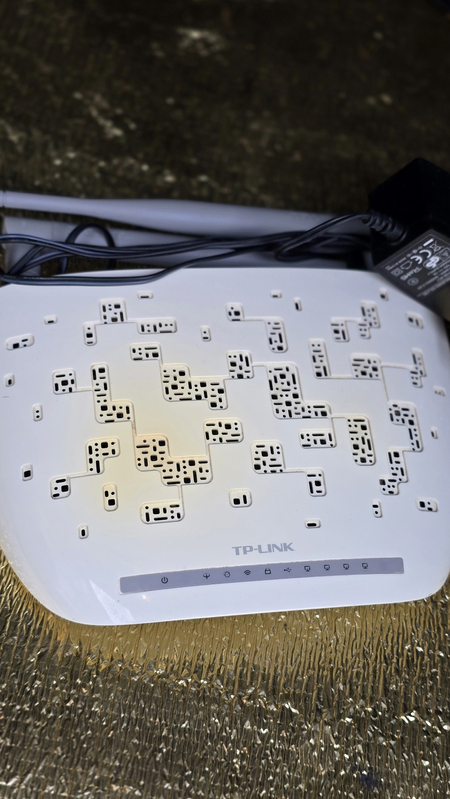 Продам роутера wi-fi б/у, по 50 тысяч сум