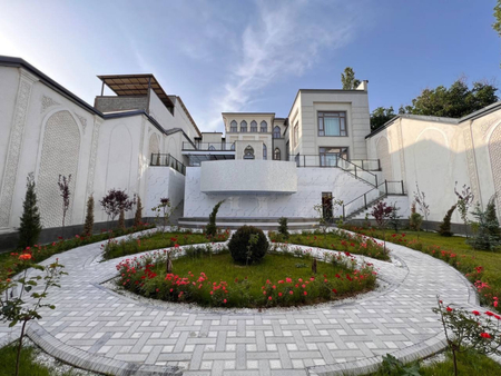 Dacha charvaki ( villa nur ) bez makrer