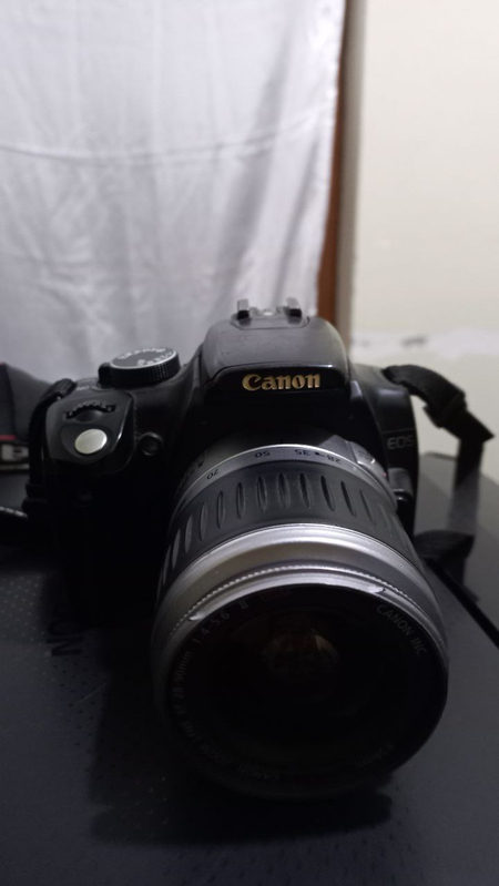 Canon 350d sotiladi
