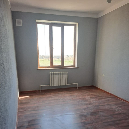 Шарк кольцр,Нурафшон 4 этаж 2 хона  31.500$
Иккиламчи кредит булади
91