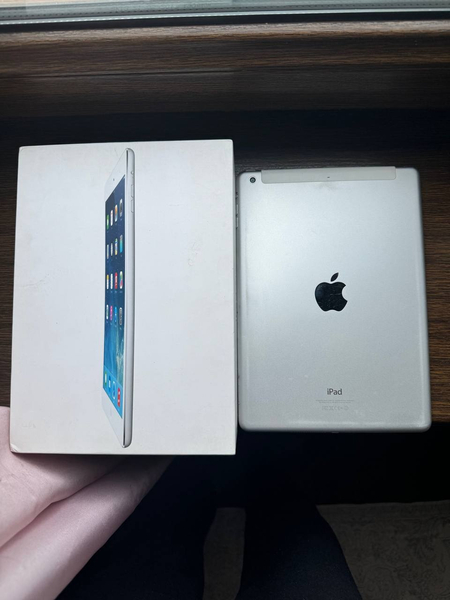 Ipad Air 32 GB. Silver.