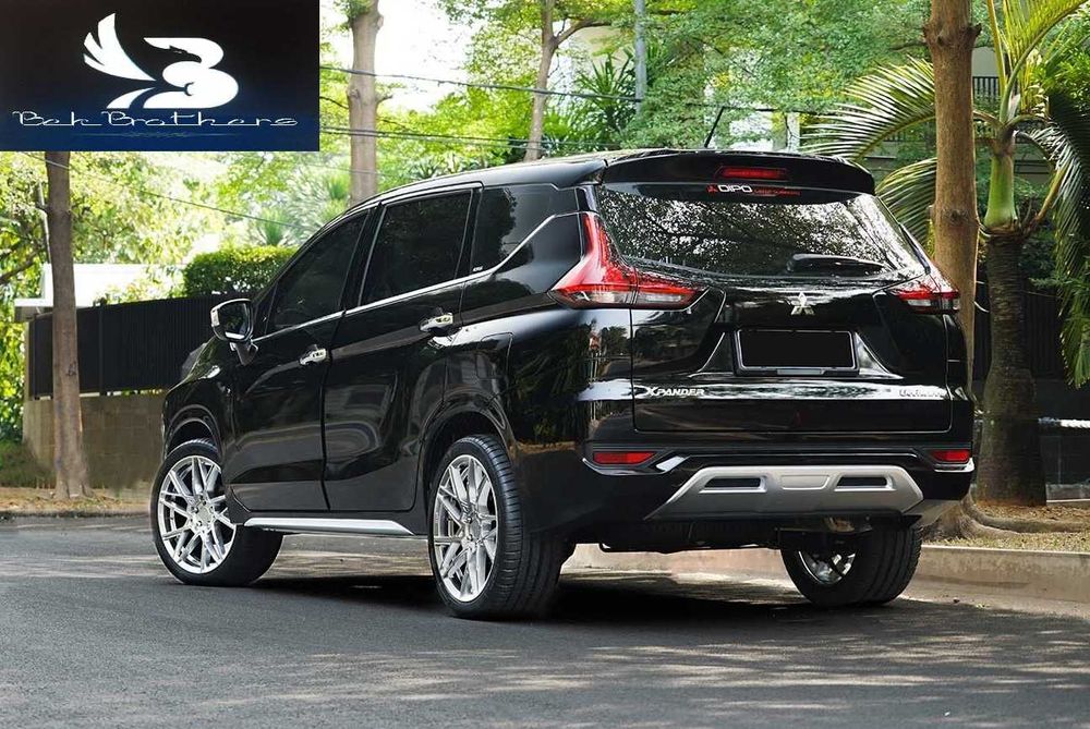 Mitsubishi Xpander CROSS    2024