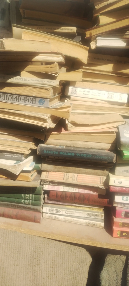Срочно продам книги