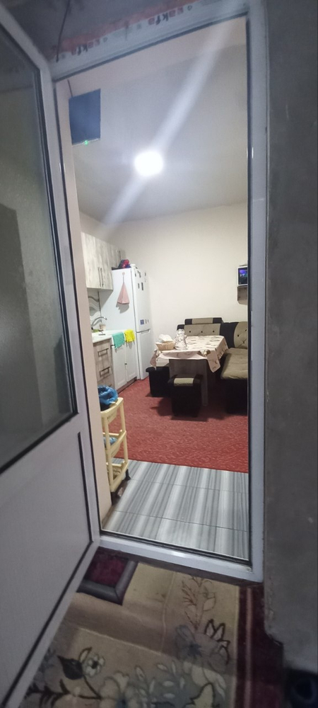 Uchaska yarmi 3sotix sotiladi