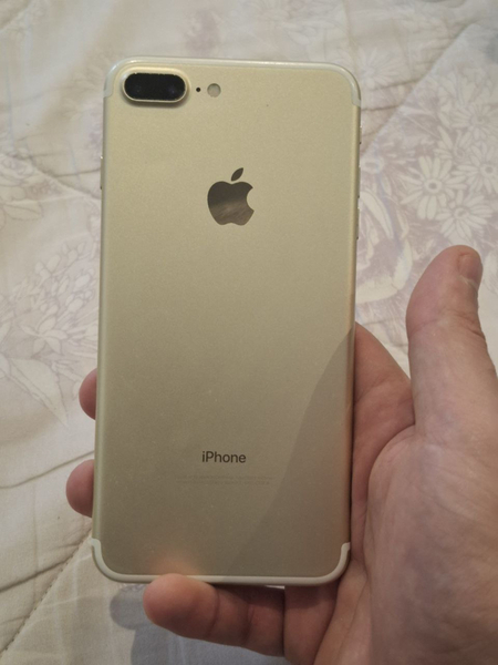 IPhone 7 Plus 32.Gb Gold Yaxwi Xolatda Obmen Bor