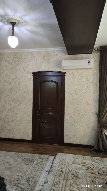 Мастер по Плотническим и Мебелних работ.