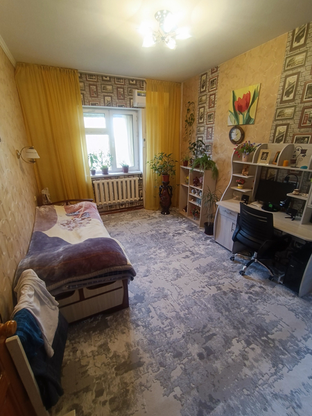 Сергели 1.  1 ком 4/5. 38 м2 акфа рамы Ремонт. Балкон 2 х 3. Ж/Д.43000