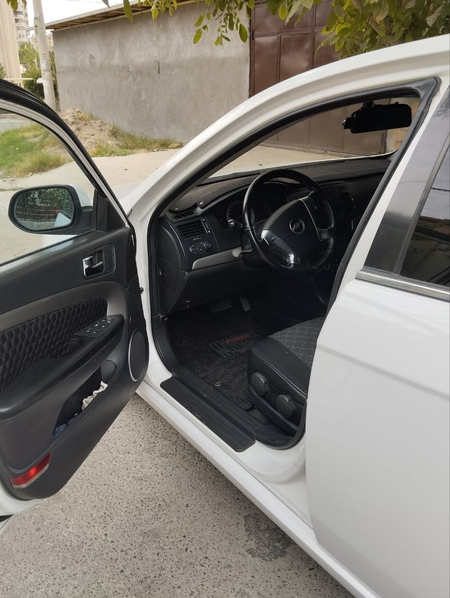 Chevrolet avto epica
