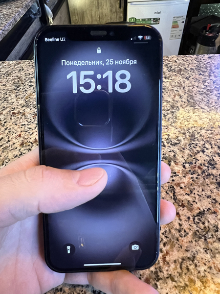 Iphone 12 sotiladi holati yaxshi /