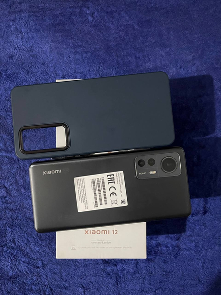 Xiaomi 12   12/256